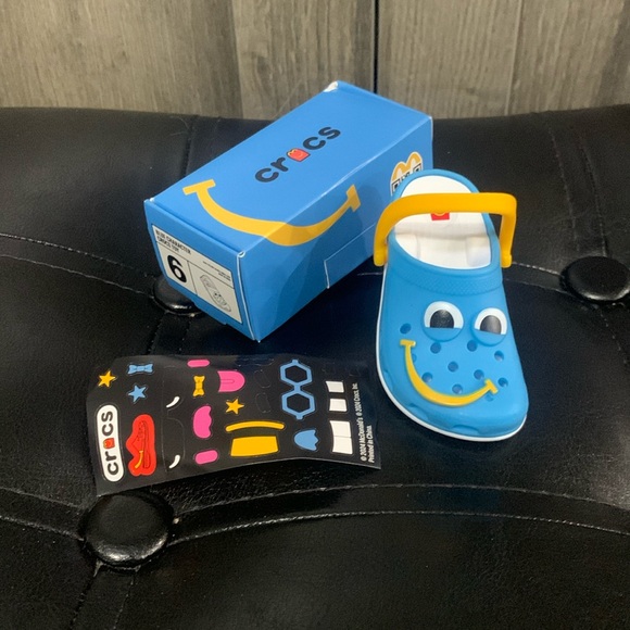 McDonald's | Toys | Mcdonalds 6 Smiling Shoe Happy Meal 224 Blue Crocs ...